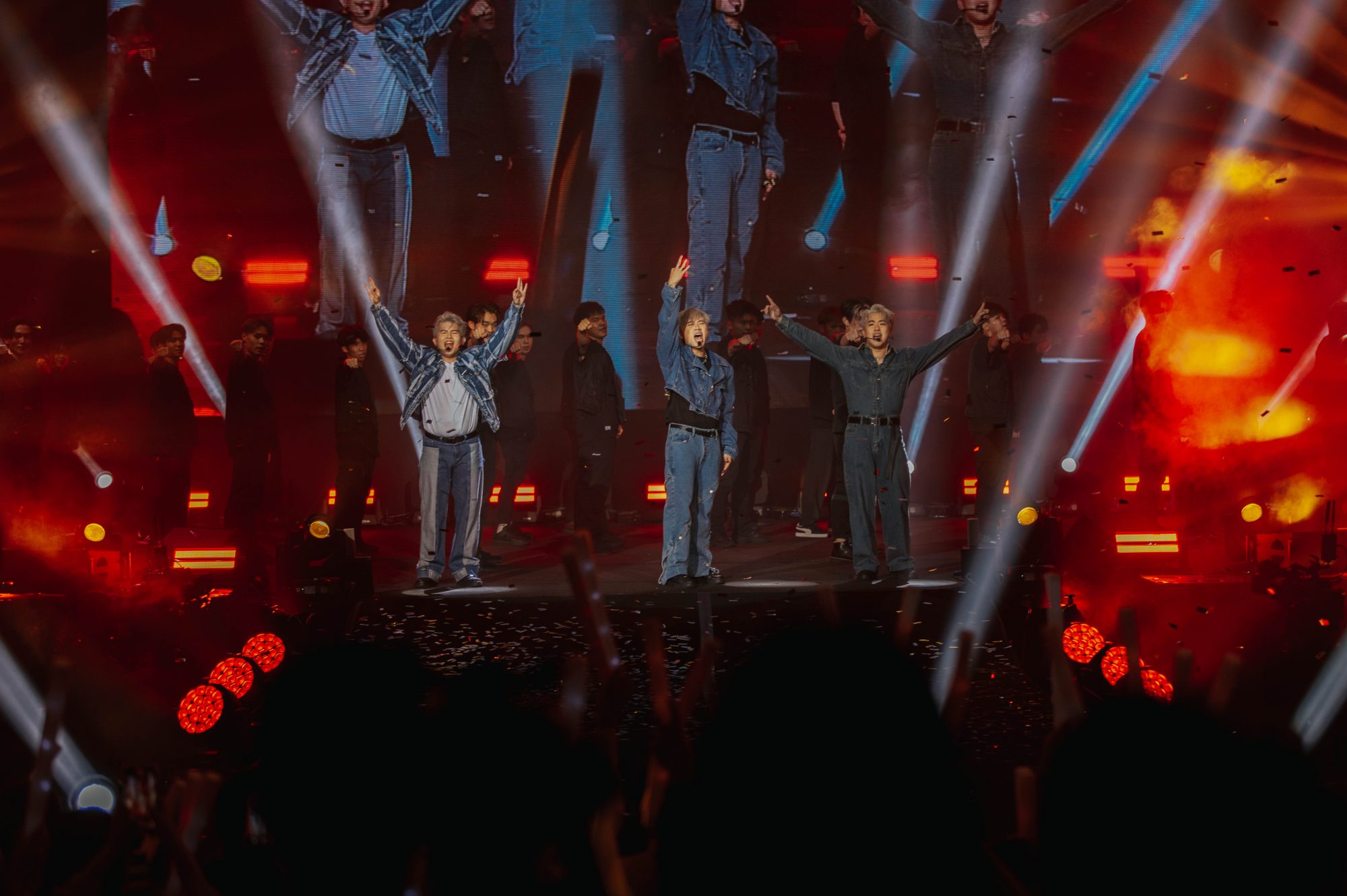 3P演唱会动员5000人入场！ Kevin感动到差点飙泪：“两个梦想今晚成真” - 辣手网